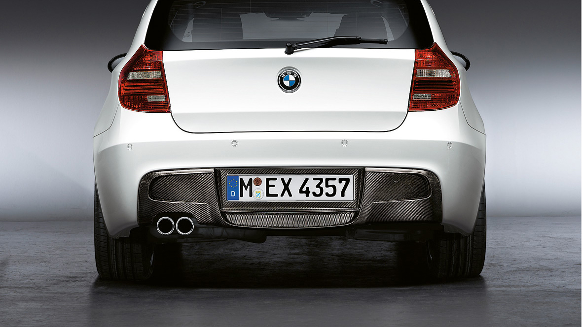 BMW Performance diffuser in carbon for M Aerodynamics package